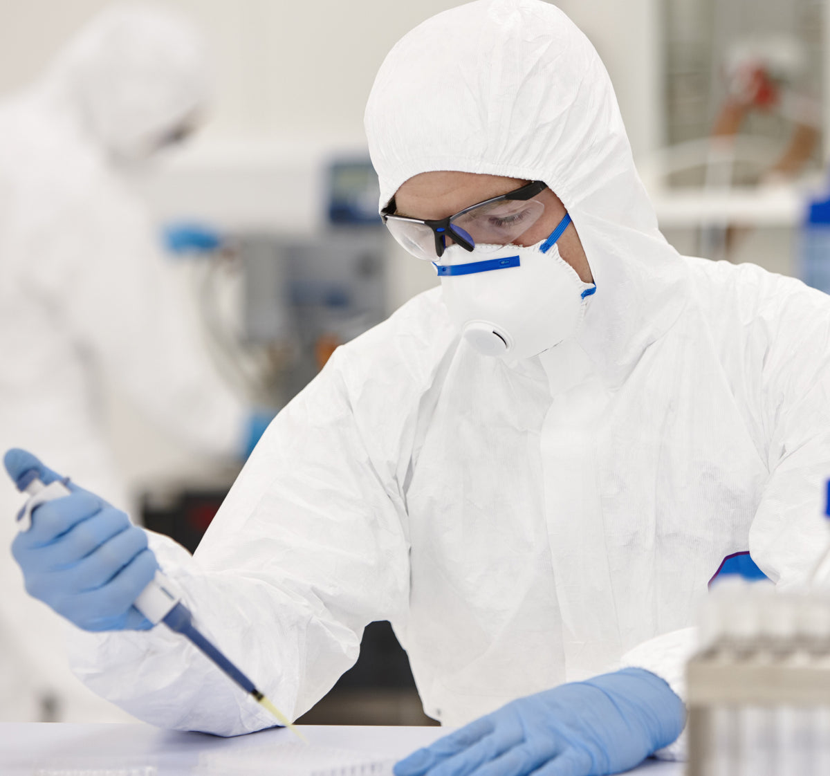 What Fabric to Choose for Your Cleanroom Apparel – Medco